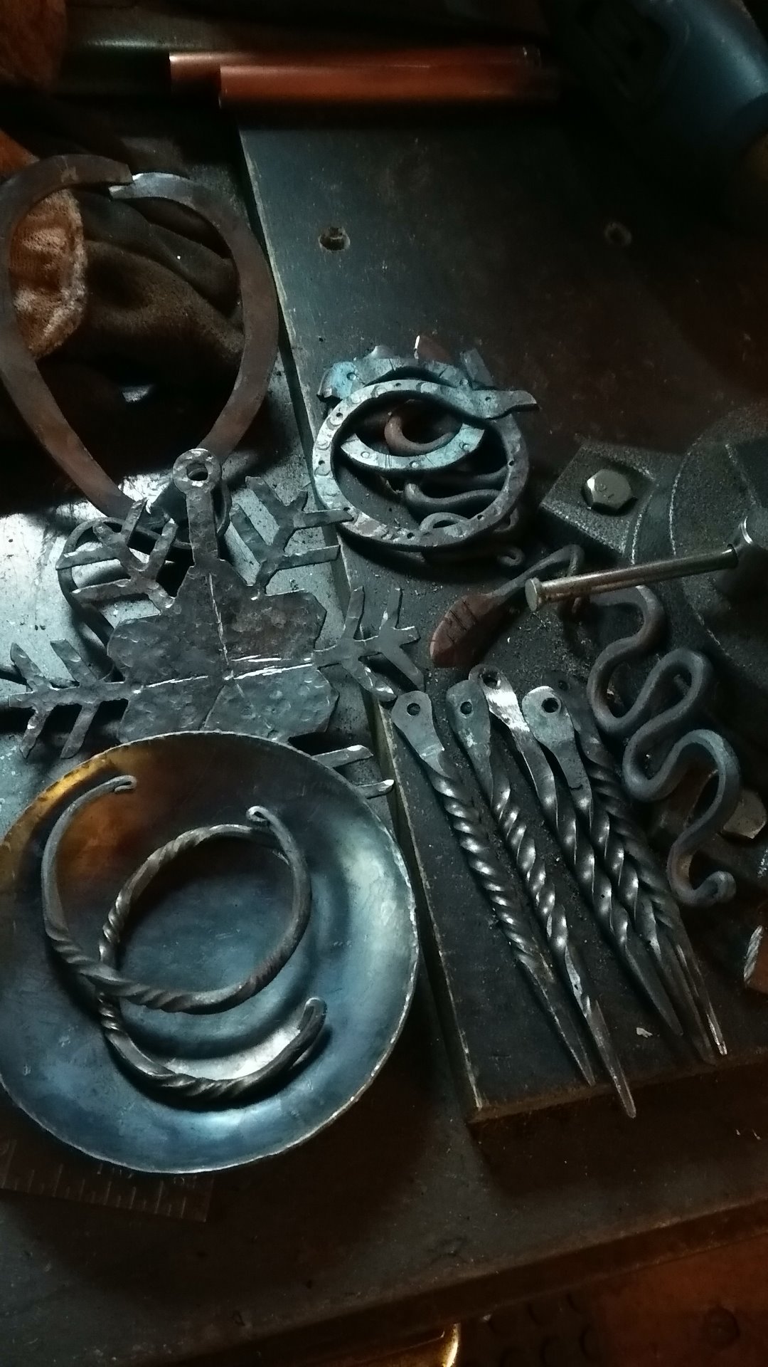 Photos of my work :: Rustic-anvil-forge